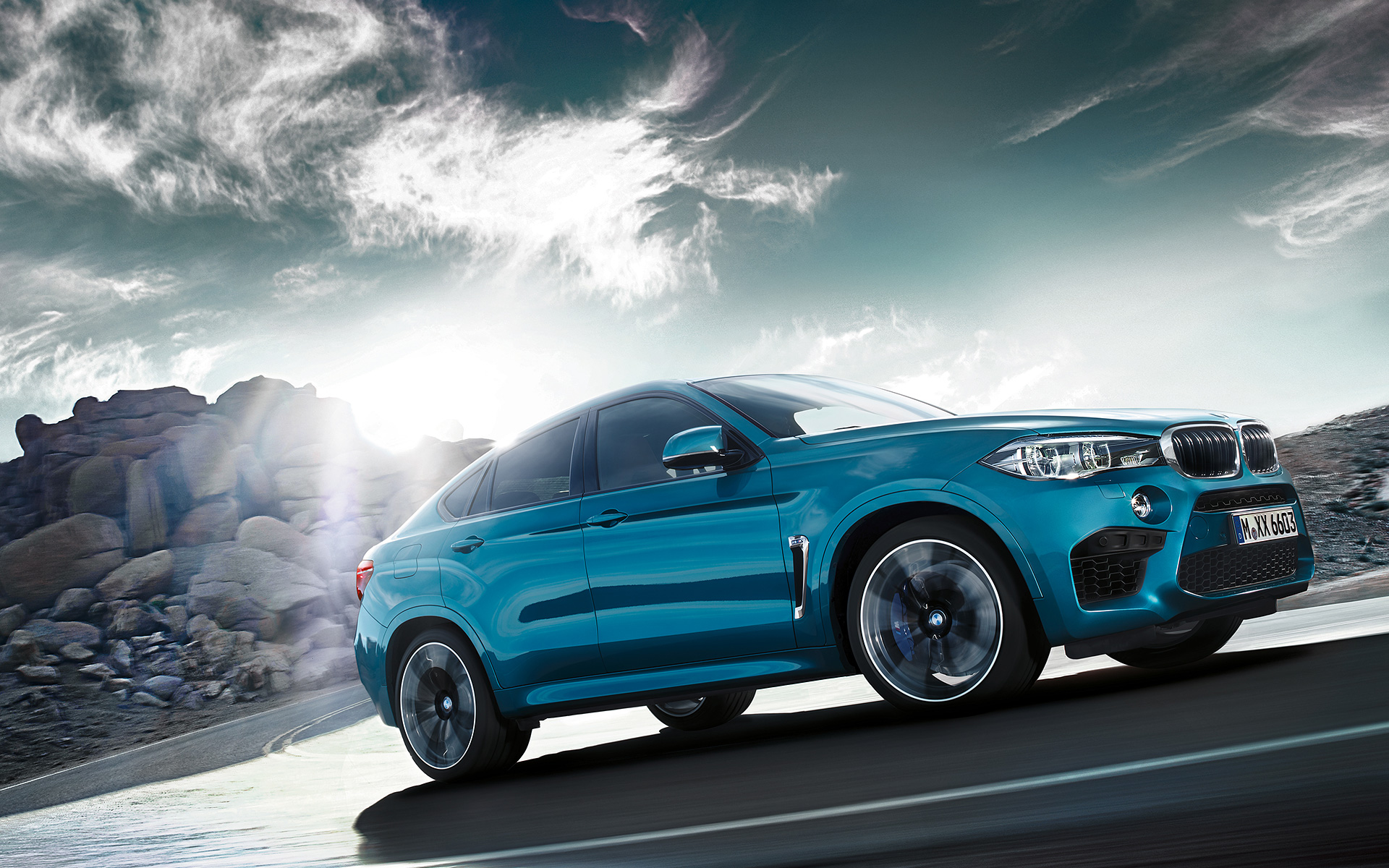 BMW X6 M: Slike i video snimci
